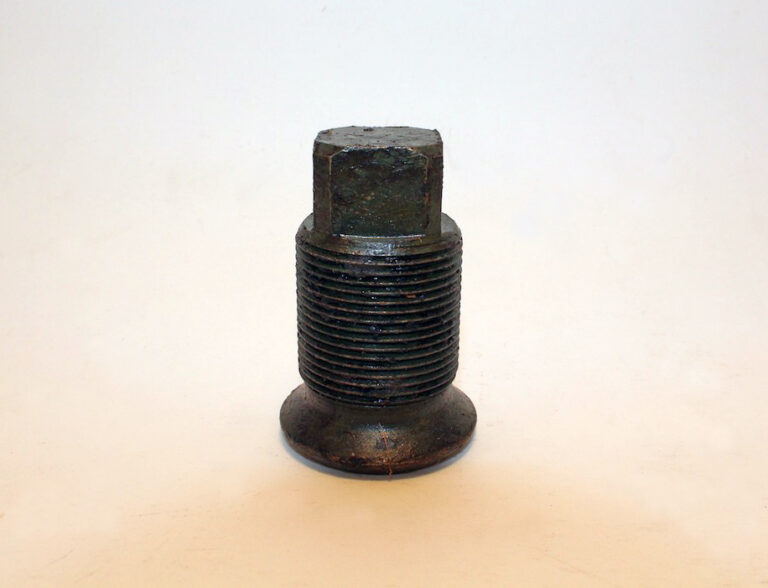 DUAL WHEEL LUG STUD, LH